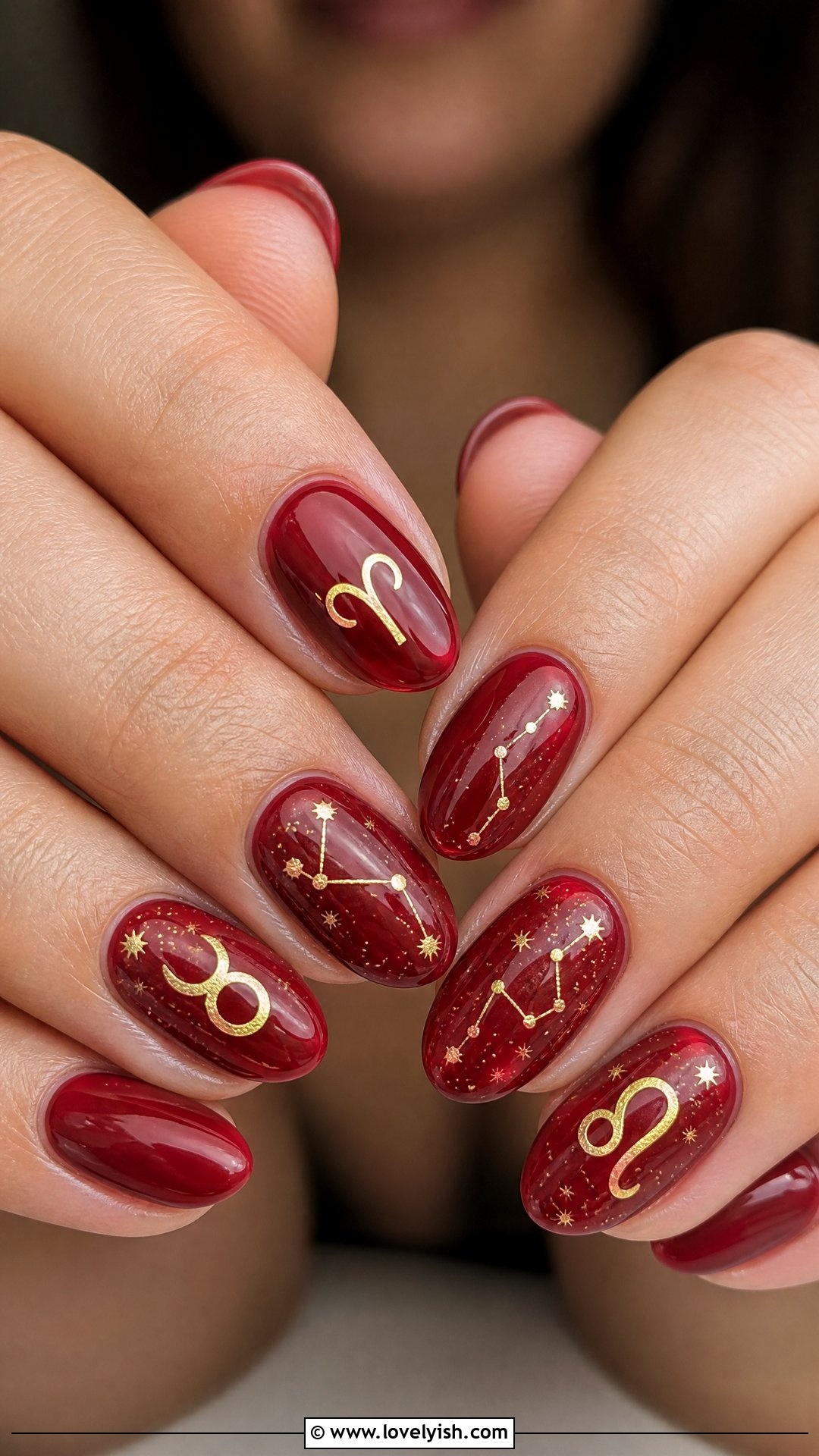 50 Red and Gold Nail Design Ideas for Glam Manis – Lovelyish